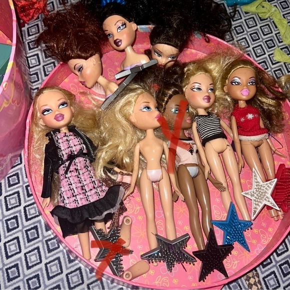 Bratz | Other | Mga Y2k 20 5 Bratz Dolls And 3 Heads | Poshmark